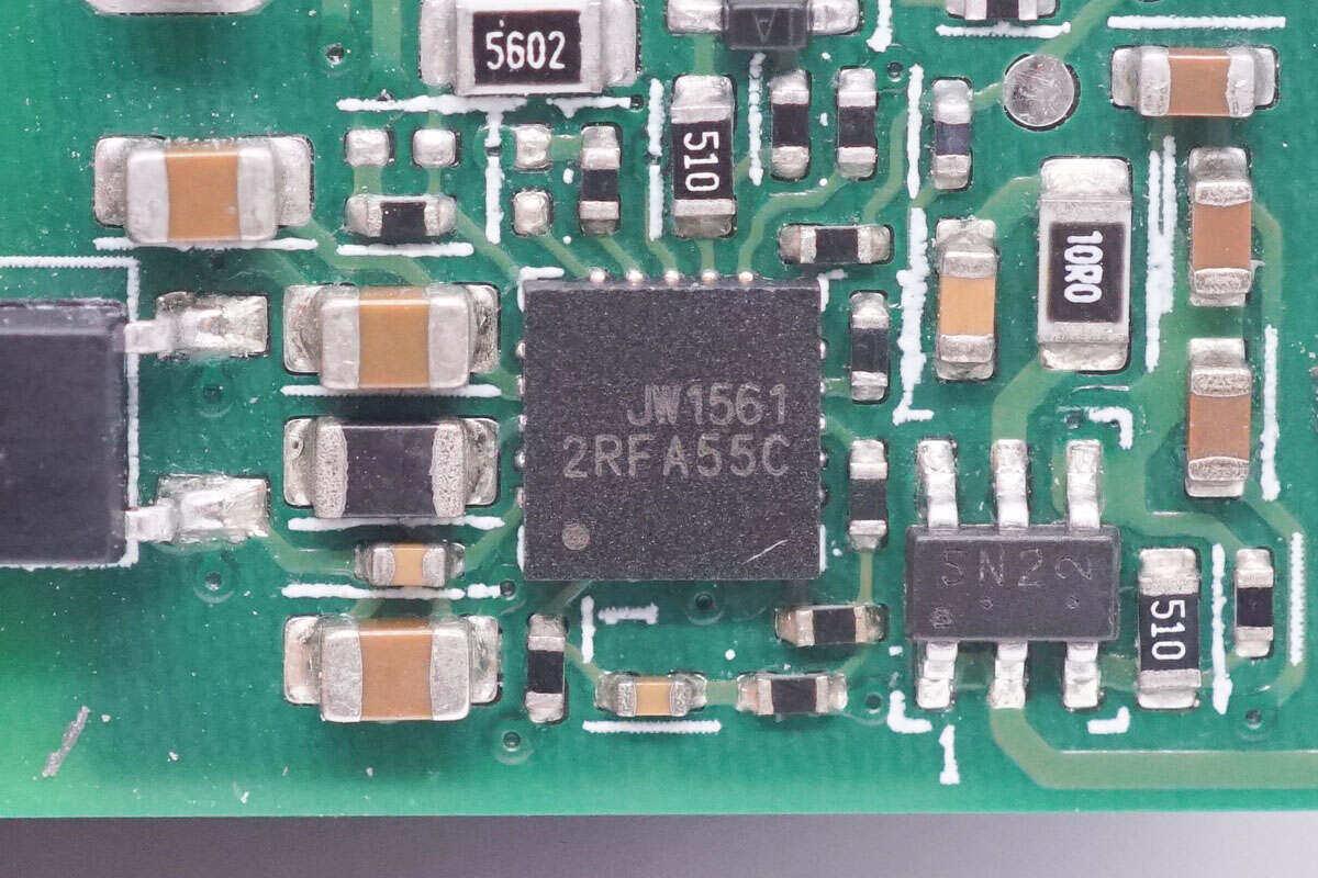 拆解报告：HUAWEI华为88W全能充电器HW-200440C00 - 知乎