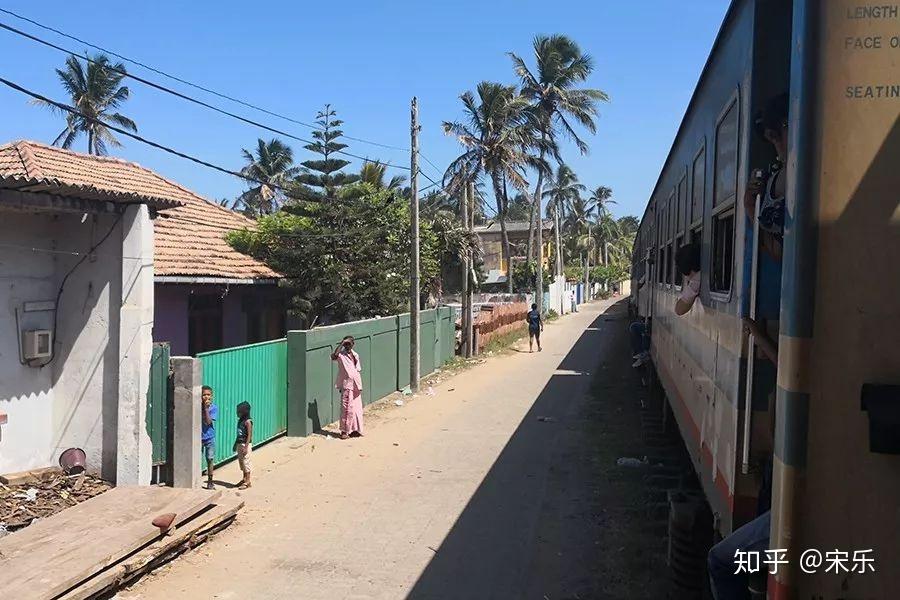 印象斯里兰卡（七）：千与千寻的海上小火车 - 知乎