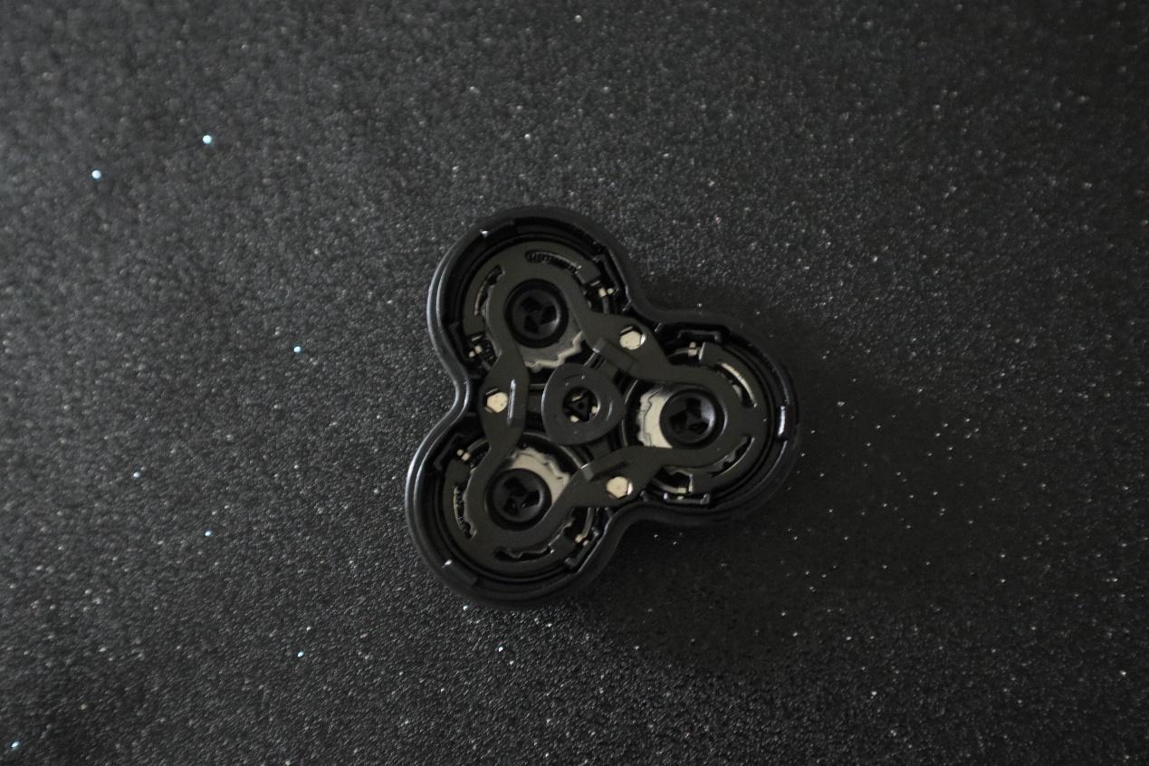 飞科FS968智能感应剃须刀深度评测：告别传统，重新定义剃须方式 - 知乎