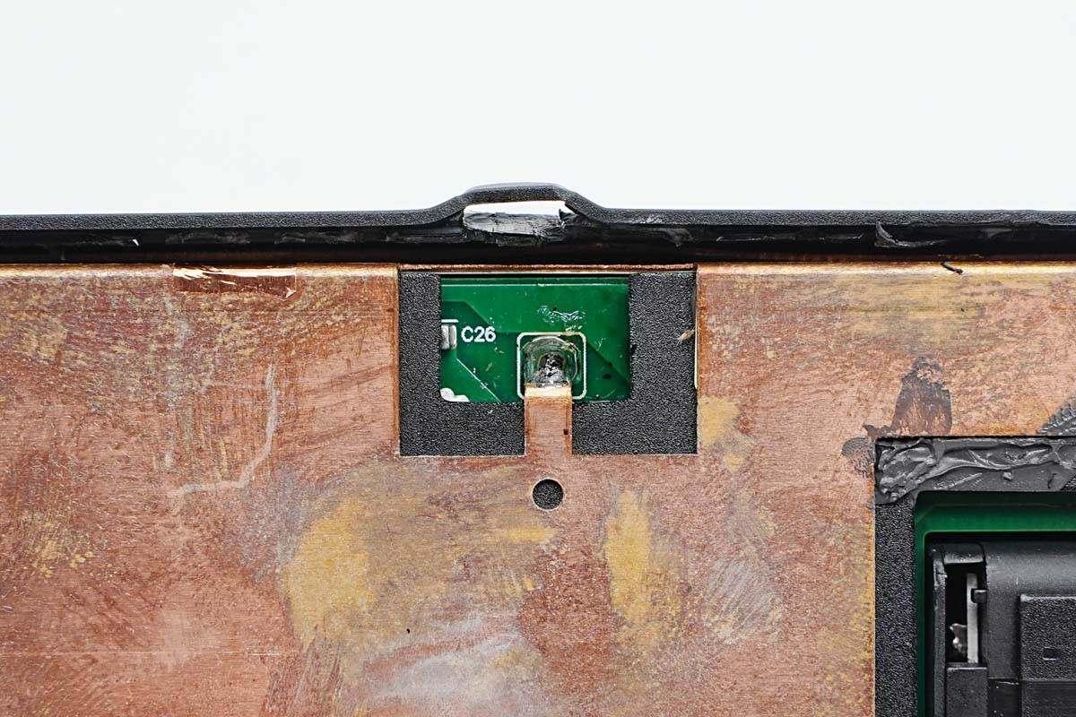 拆解报告：Razer雷蛇灵刃280W氮化镓电源适配器RC30-042 - 知乎