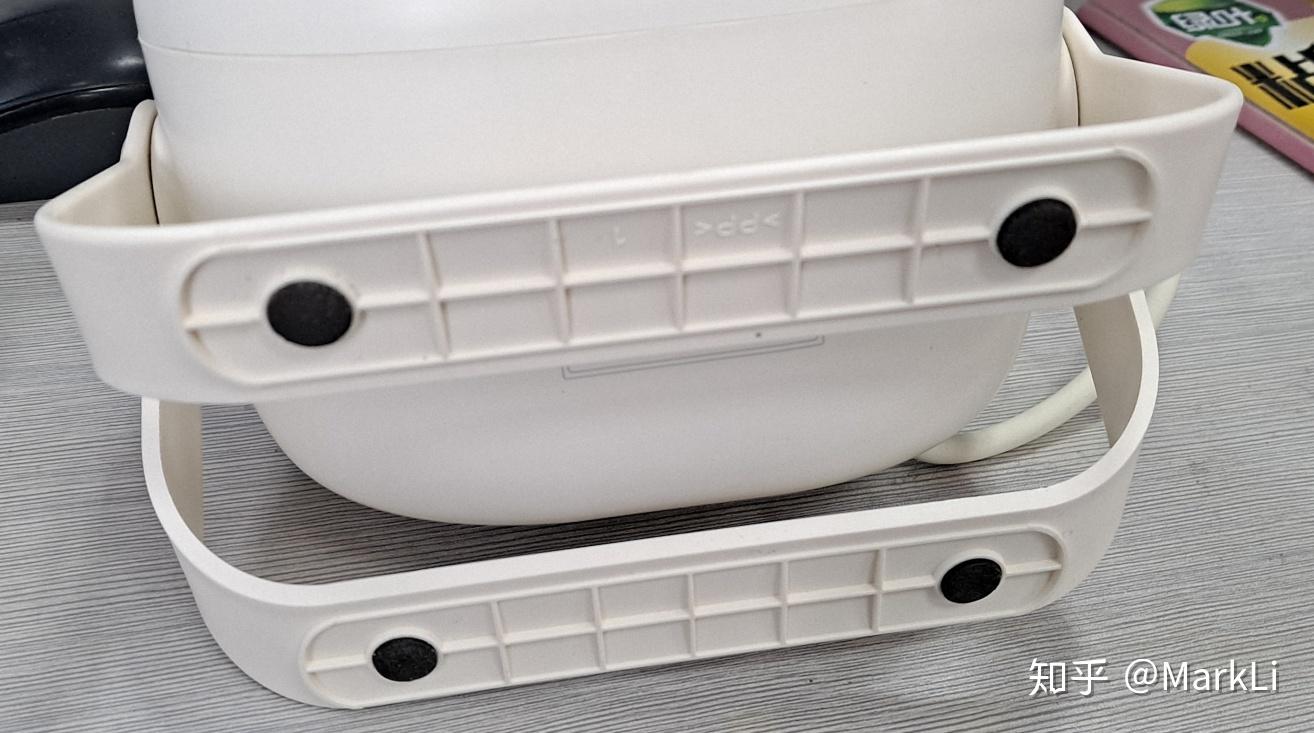 适合办公桌上使用的小型暖风机取暖器推荐。办公室小型取暖器推荐。小熊 DNQ-C05A1 - 知乎