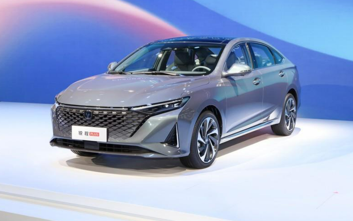 蓝鲸1.5T+7AT黄金组合，数项高阶科技，新款长安锐程PLUS到底有多卷？ - 知乎