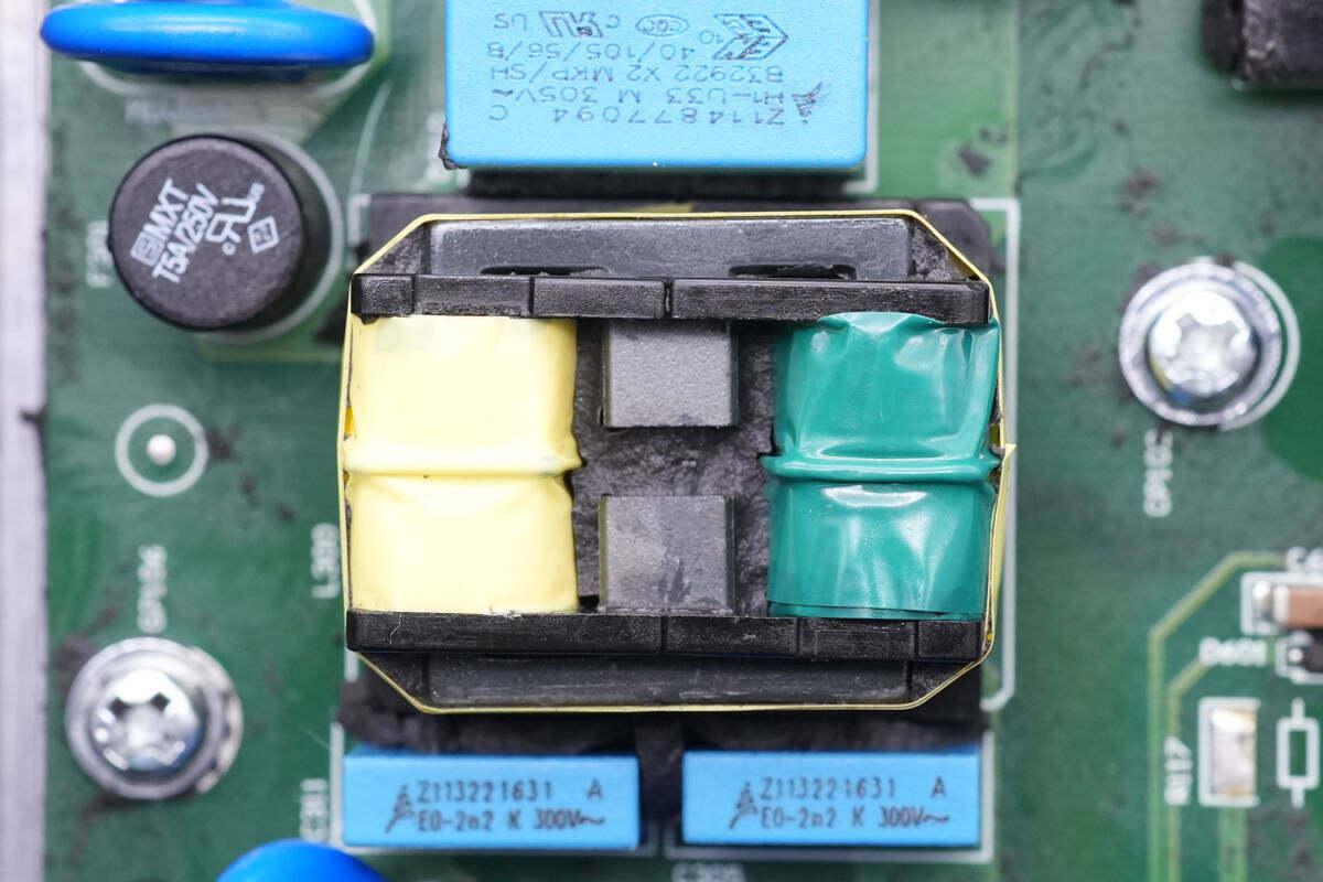 拆解报告：hoymiles禾迈微型逆变器MI-700 - 知乎