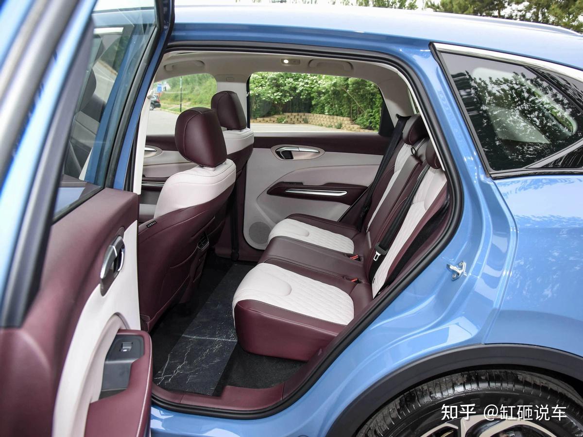 全新A+级SUV，搭载2.0T+爱信8AT，竞争哈弗H6，解读奔腾T90 - 知乎