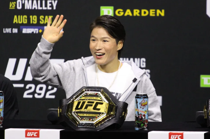 UFC 292赛前发布会：张伟丽卫冕战，影帝VS蜜糖 - 知乎