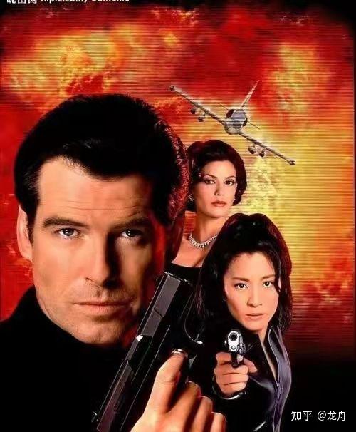 华裔武打女星杨紫琼，凭借过硬的中国功夫惊艳《007明日帝国》 - 知乎