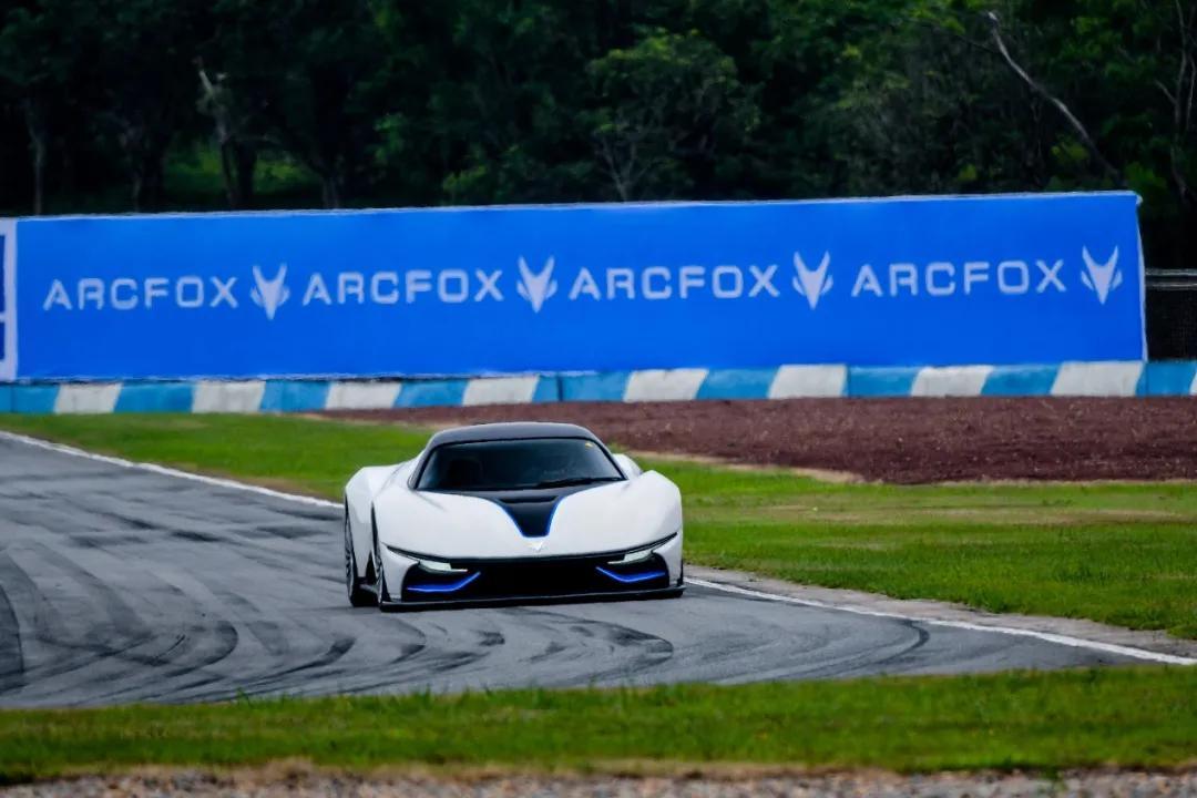 极狐阿尔法T：老练的新势力 - 知乎