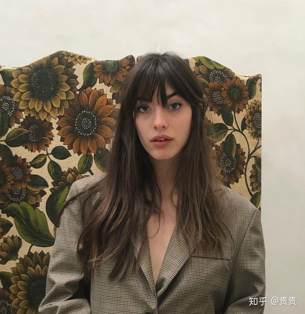 近年蹿红的ins法国时尚博主，我最爱她们三个！！！ - 知乎