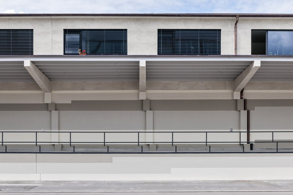 日本艺术资讯|实验媒体艺术团体-Mediengruppe Bitnik展览 - 知乎