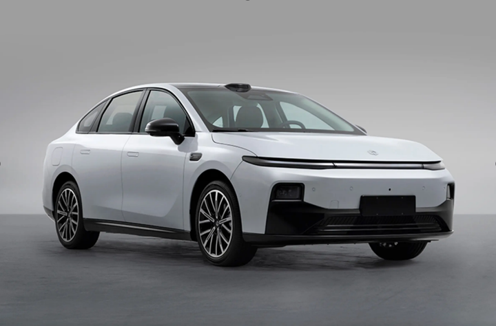 零跑B01 8.98万起售：6款配置车型究竟该如何选择？ - 知乎