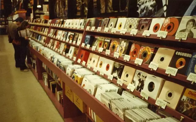 一切终成往事：Tower Records 的浮与沉 - 知乎