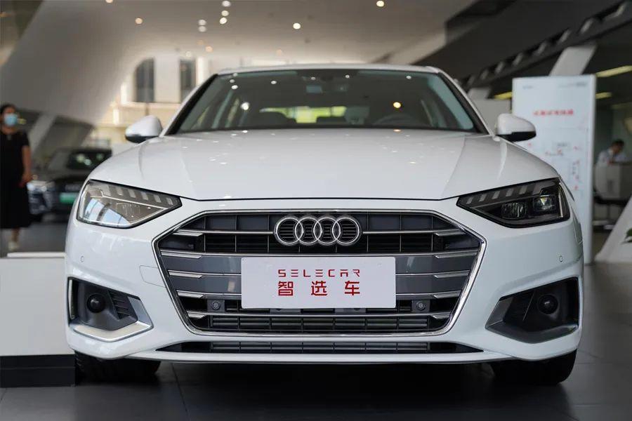 标配全景天窗和10.1英寸中控屏，现金优惠7万，实拍2020款奥迪A4L - 知乎