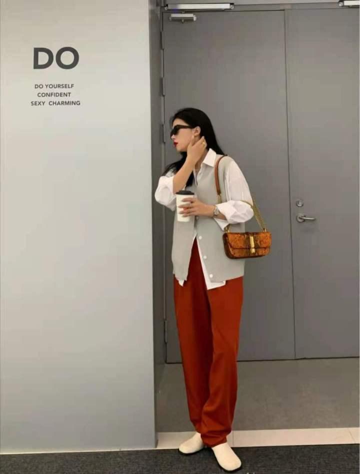 红色裤子配什么颜色上衣好看 - 知乎