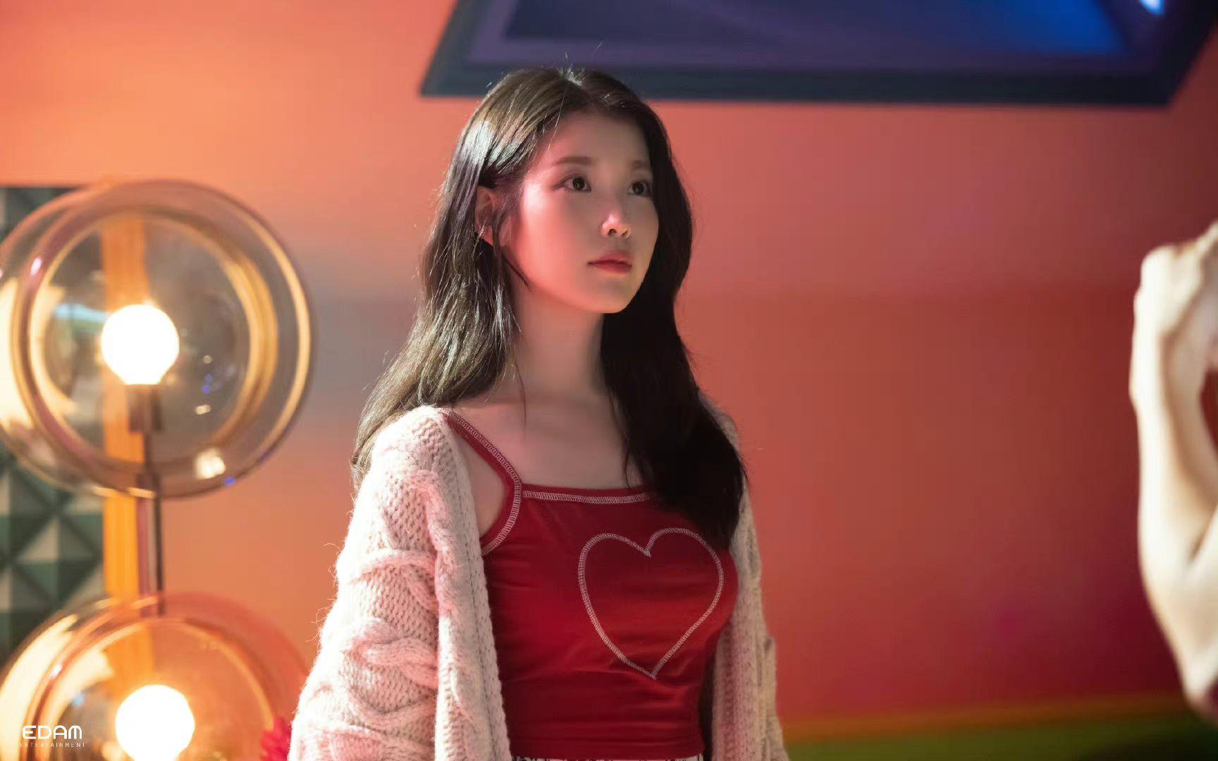 IU电脑壁纸收藏版 - 知乎