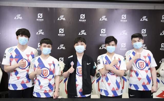 LGD对决RW，双方实力差距过大，LGD状态能否保持稳定是关键 - 知乎