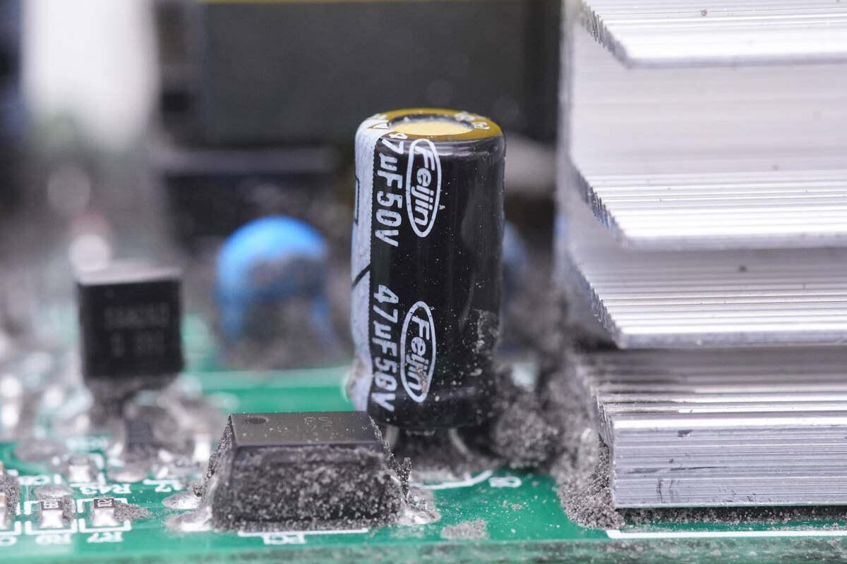 拆解报告：yadea雅迪180W石墨烯铅酸电池充电器 - 知乎