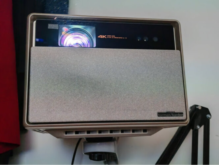 极米rspro3（极米RS Pro3）怎么样？体验一月优缺点评测 - 知乎