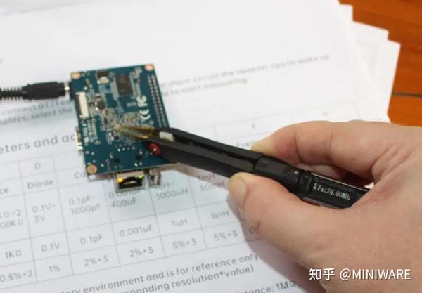 DT71 智能镊子评测——三合一的镊子、万用表和信号发生器 - 知乎