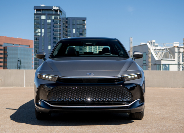 手握40万预算，全新丰田皇冠SportCross对比凯迪拉克CT6，谁更香？ - 知乎