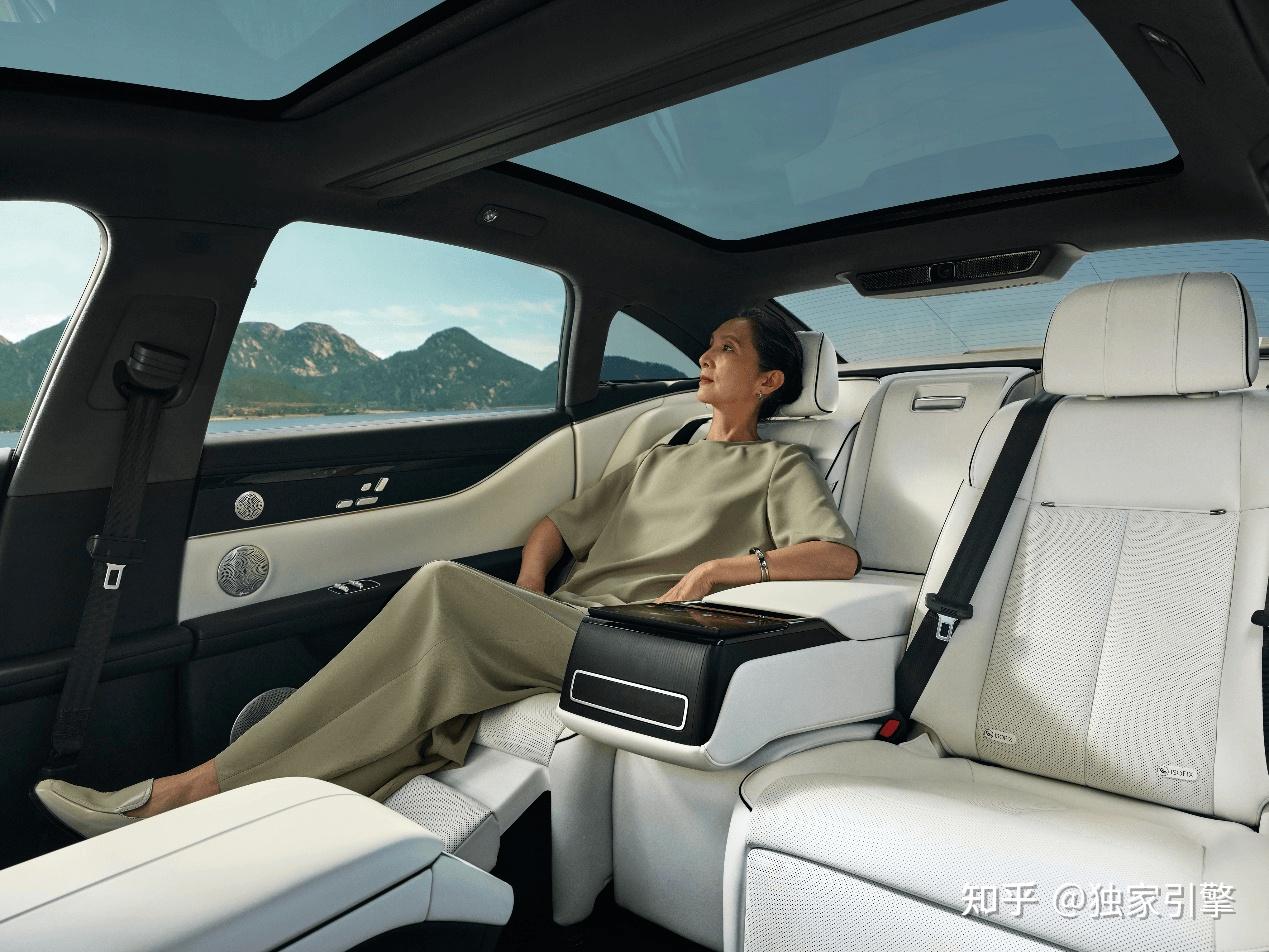 豪华纯电家轿大比拼！享界S9与蔚来ET7，谁才是你的梦中情车？ - 知乎