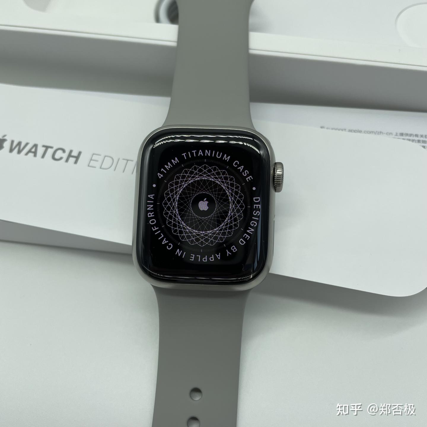 APPLE WATCH S7 钛合金版本开箱 - 知乎
