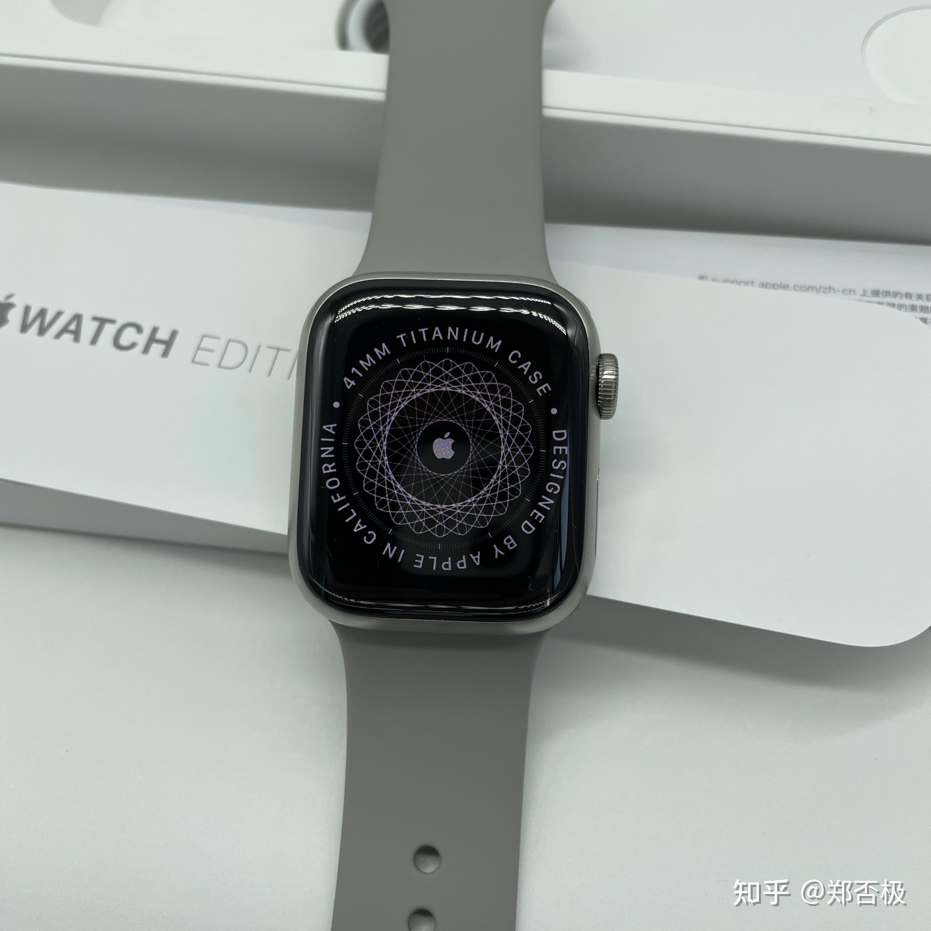 APPLE WATCH S7 钛合金版本开箱 - 知乎