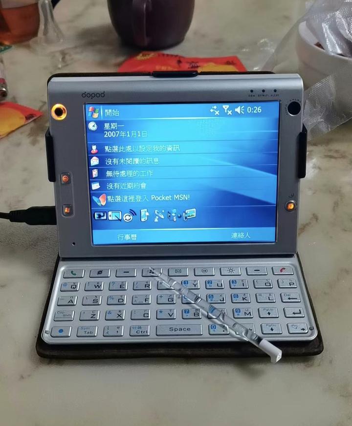 当年一万元的“笔记本手机”，如今沦为300元“电子垃圾” - 知乎