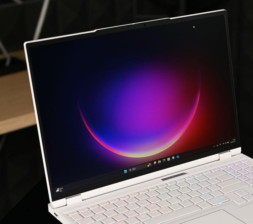 机械革命耀世16Ultra评测：长江存储PC411固态硬盘加持下的性能魔兽 - 知乎