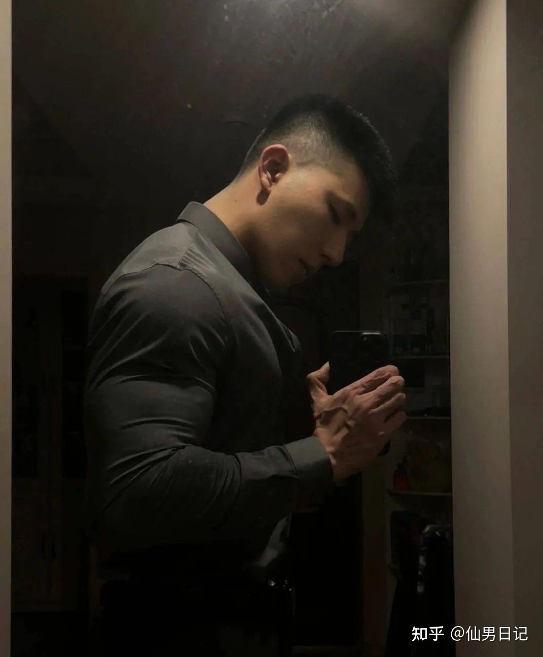 山东184cm超猛帅哥,这肌肉太硬了! 知乎