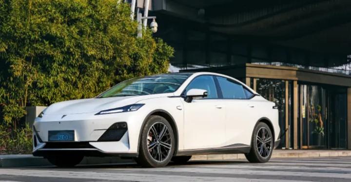 售价15.69万元起！新款深蓝SL03纯电版上市 - 知乎