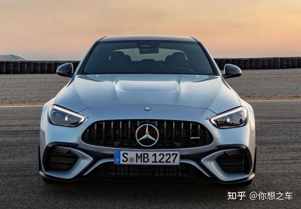 史上最强四缸发动机！2.0T竟有680匹马力 - 知乎