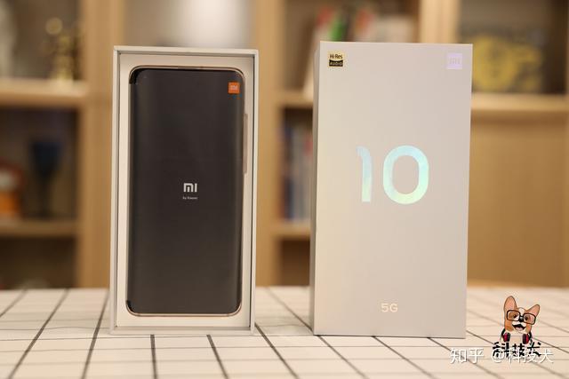 小米10、小10 Pro详细对比：一亿像素8K电影相机5G旗舰到底咋选？ - 知乎