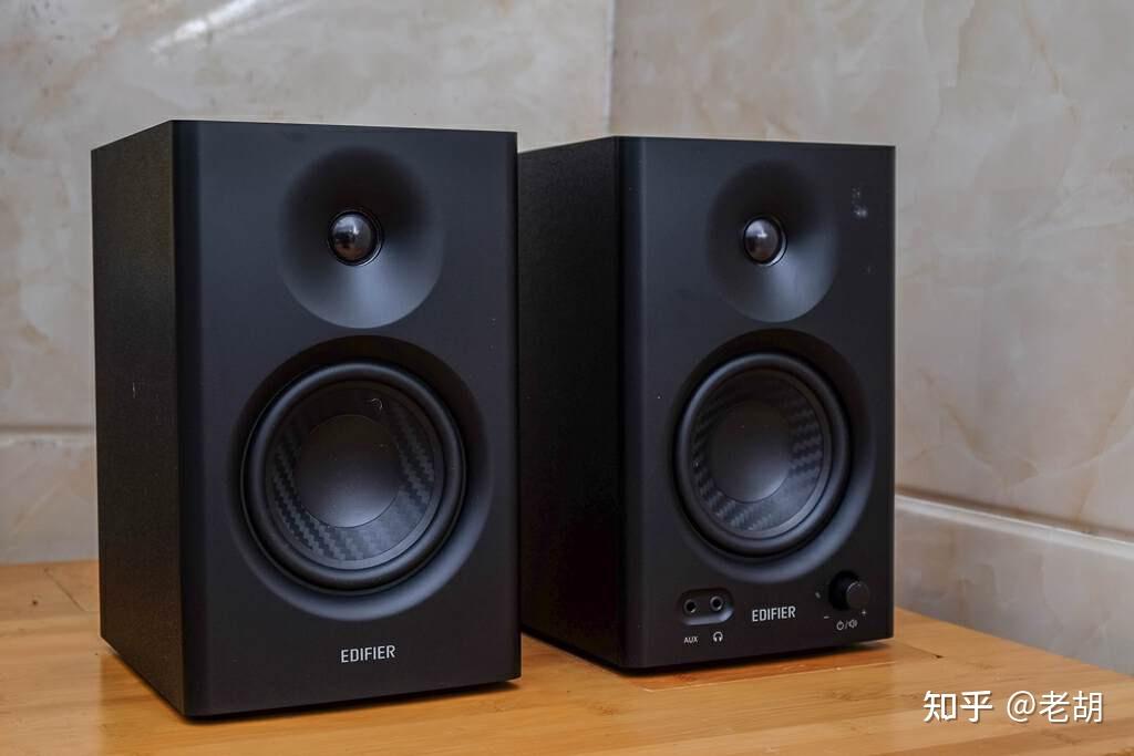 强化方向对了？漫步者MR4监听音箱试玩：真好听真上头！