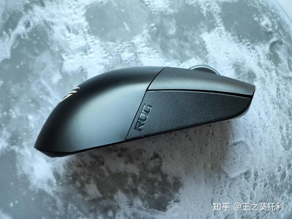 2023年高端游戏鼠标推荐：ROG月刃无线 AIMPOINT 36K 鼠标上手体验：一款超强、超轻、超好用的无线游戏鼠标~ - 知乎