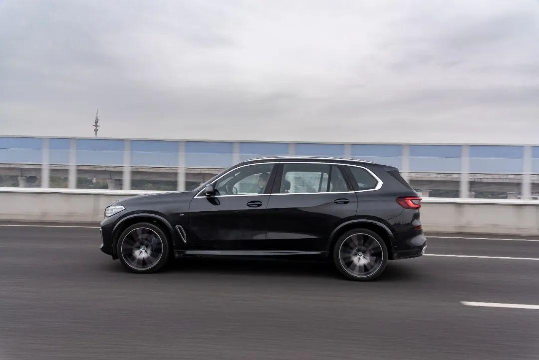 试驾全新BMW X5：这份本土化答卷，我给满分 - 知乎