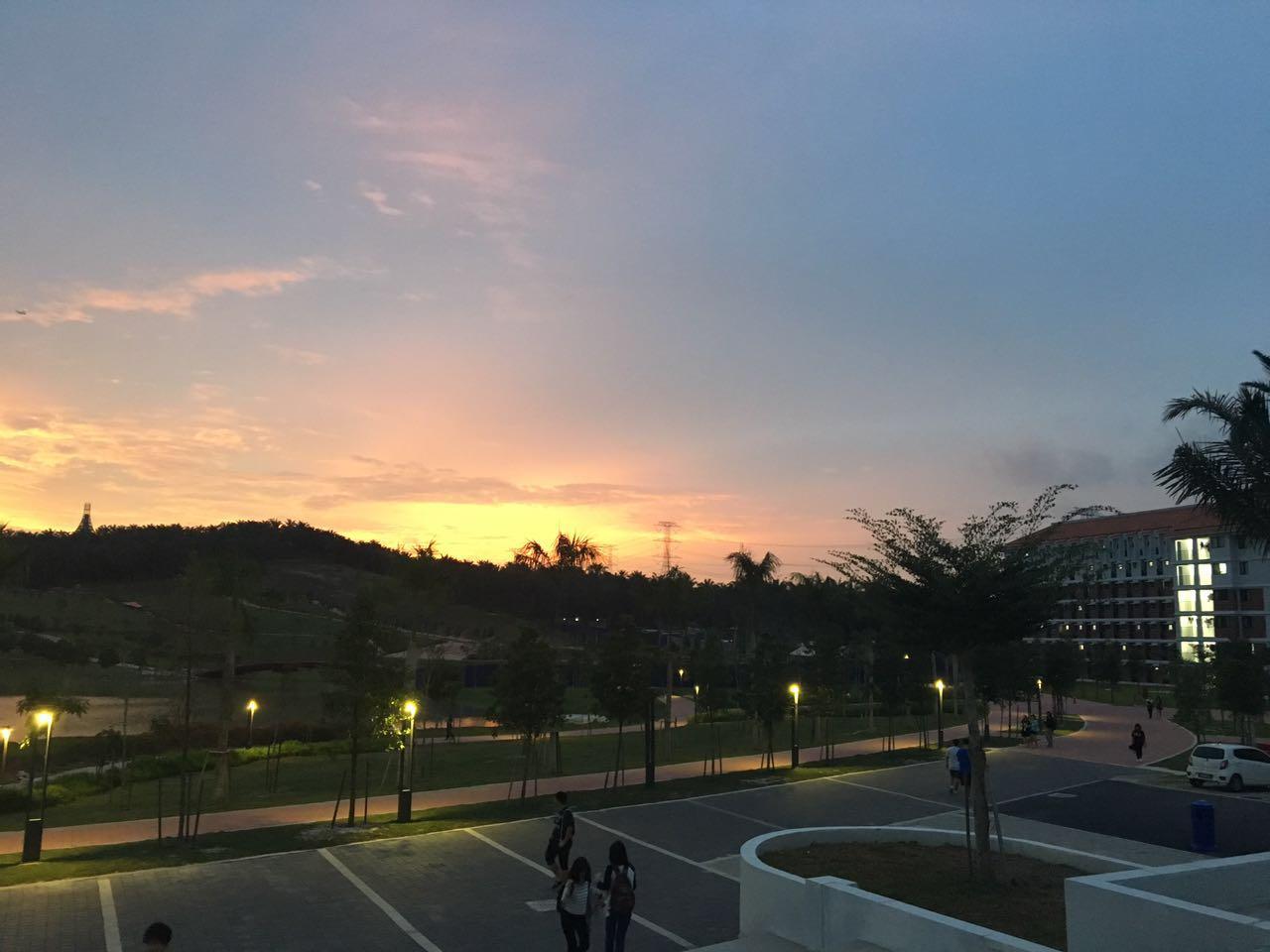 在厦门大学马来西亚分校读书是种什么样的体验？ - 知乎