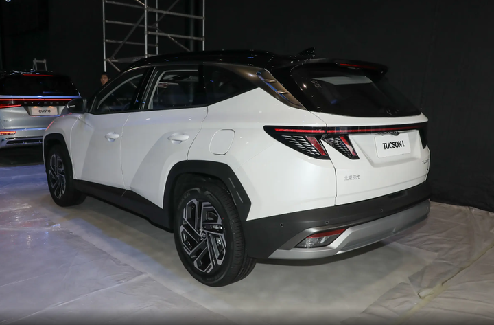 高功1.5T标配8AT，新途胜L起步15.98万，韩系需要更大诚意 - 知乎