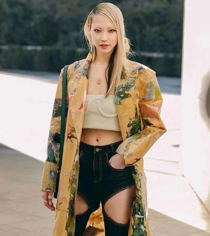 亚洲首位“升仙”90后超模来了！常年179cm/46公斤的崔素拉 - 知乎