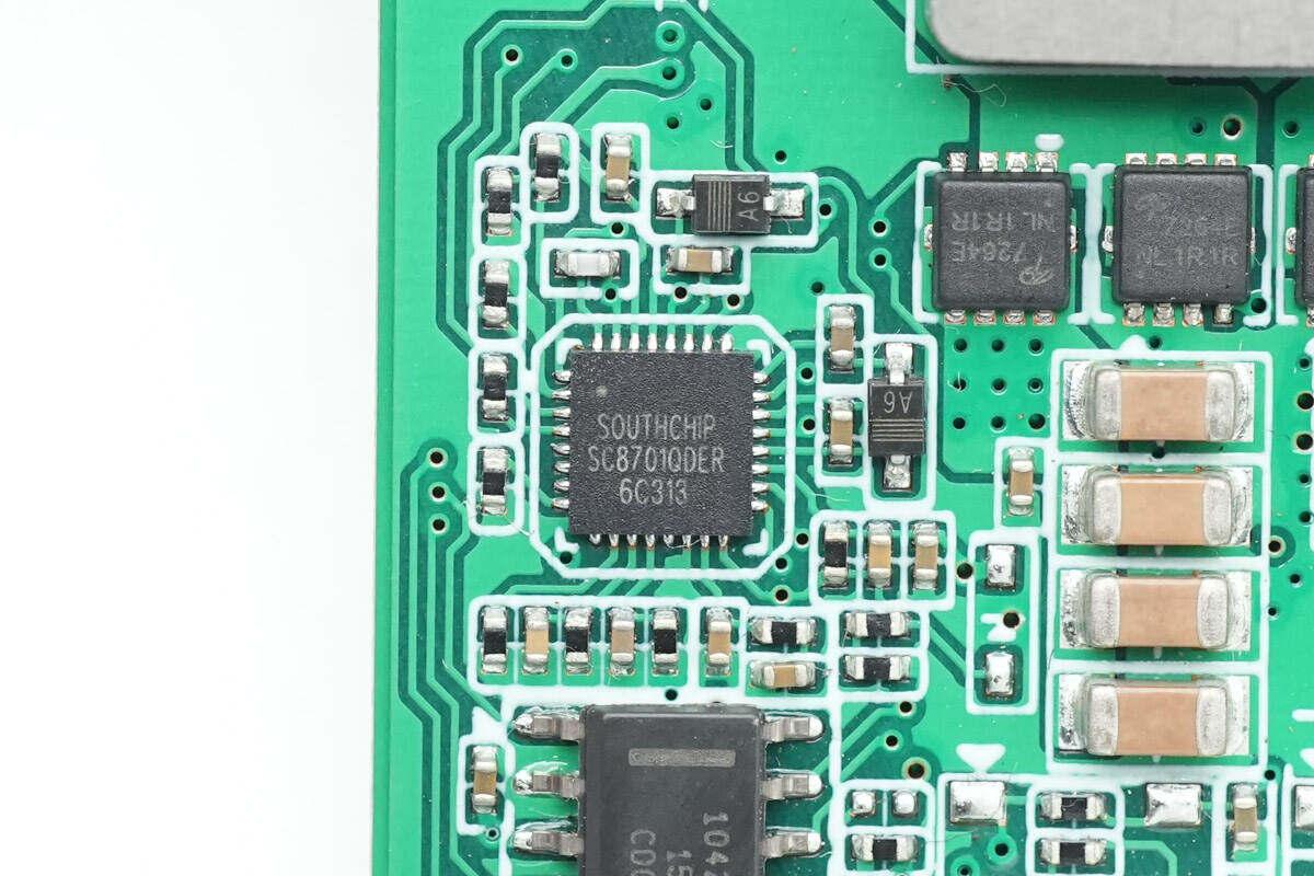 拆解报告：哈弗酷狗前装50W车载无线充电模块 - 知乎