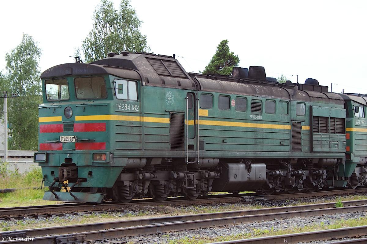 时不时喷黑烟的TE10系列内燃机车 - 知乎