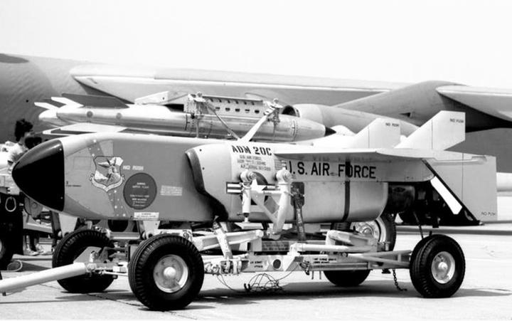 B-52轰炸机的“影分身”——ADM-20“鹌鹑”诱饵巡航弹 - 知乎