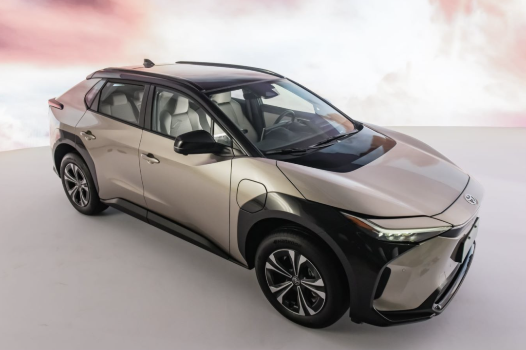 纯电动赛道再添猛将，广丰bZ4X拉开合资纯电车普及大幕 - 知乎