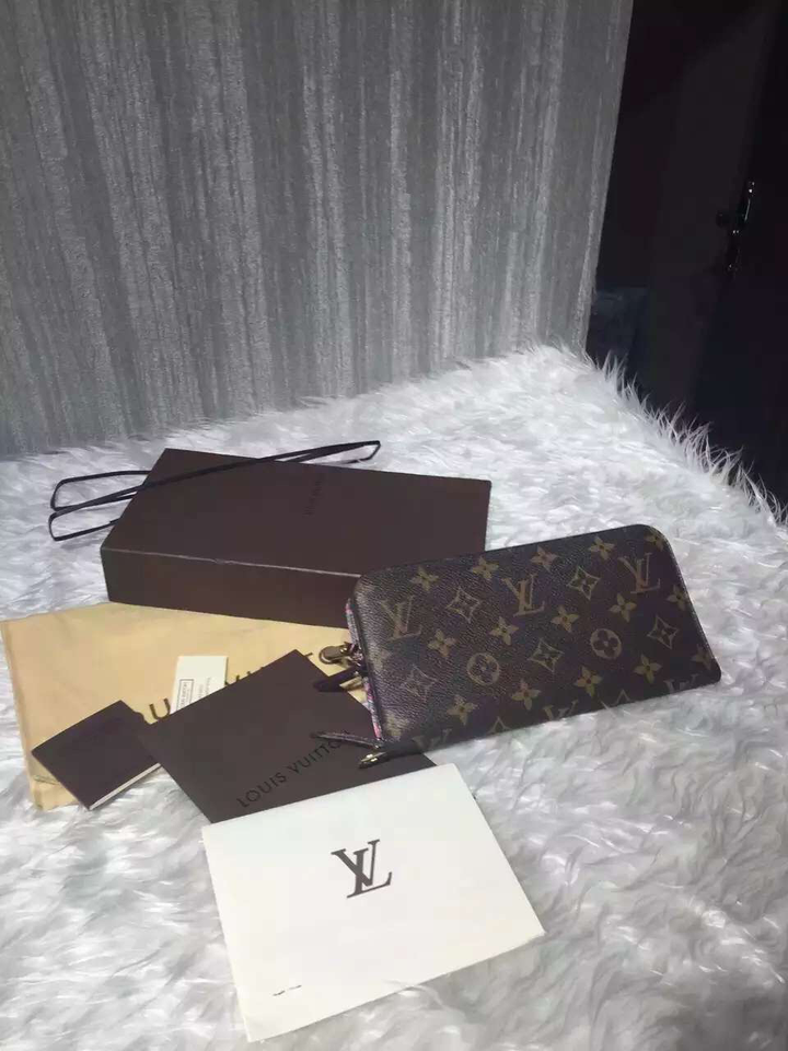 如何看LV钱包的真假？ - 知乎