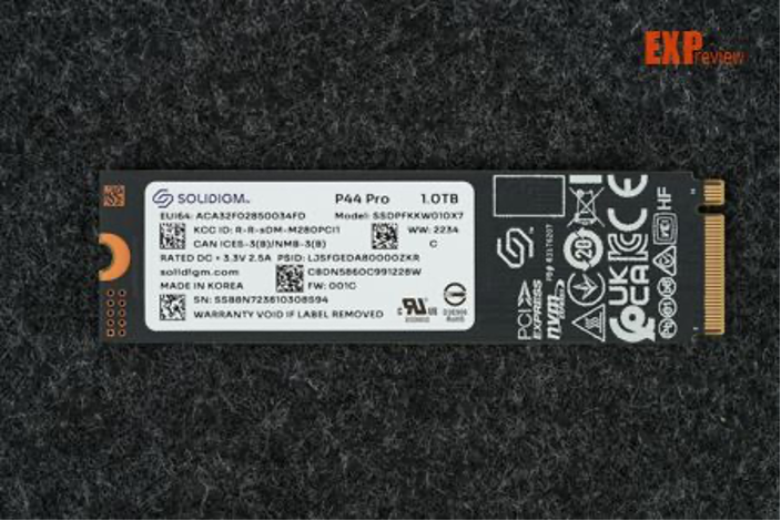 媒体观点｜Solidigm P44 Pro M.2 SSD评测 全套原厂方案 性能高效且稳定 - 知乎