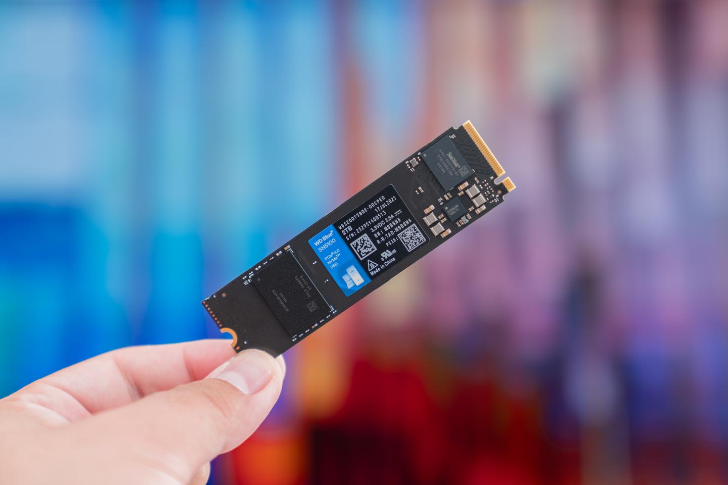 闪迪 WD Blue SN5100：顺读 7100MB/s，随写 1300K IOPS 的 PCIe 4.0 次旗舰 - 知乎