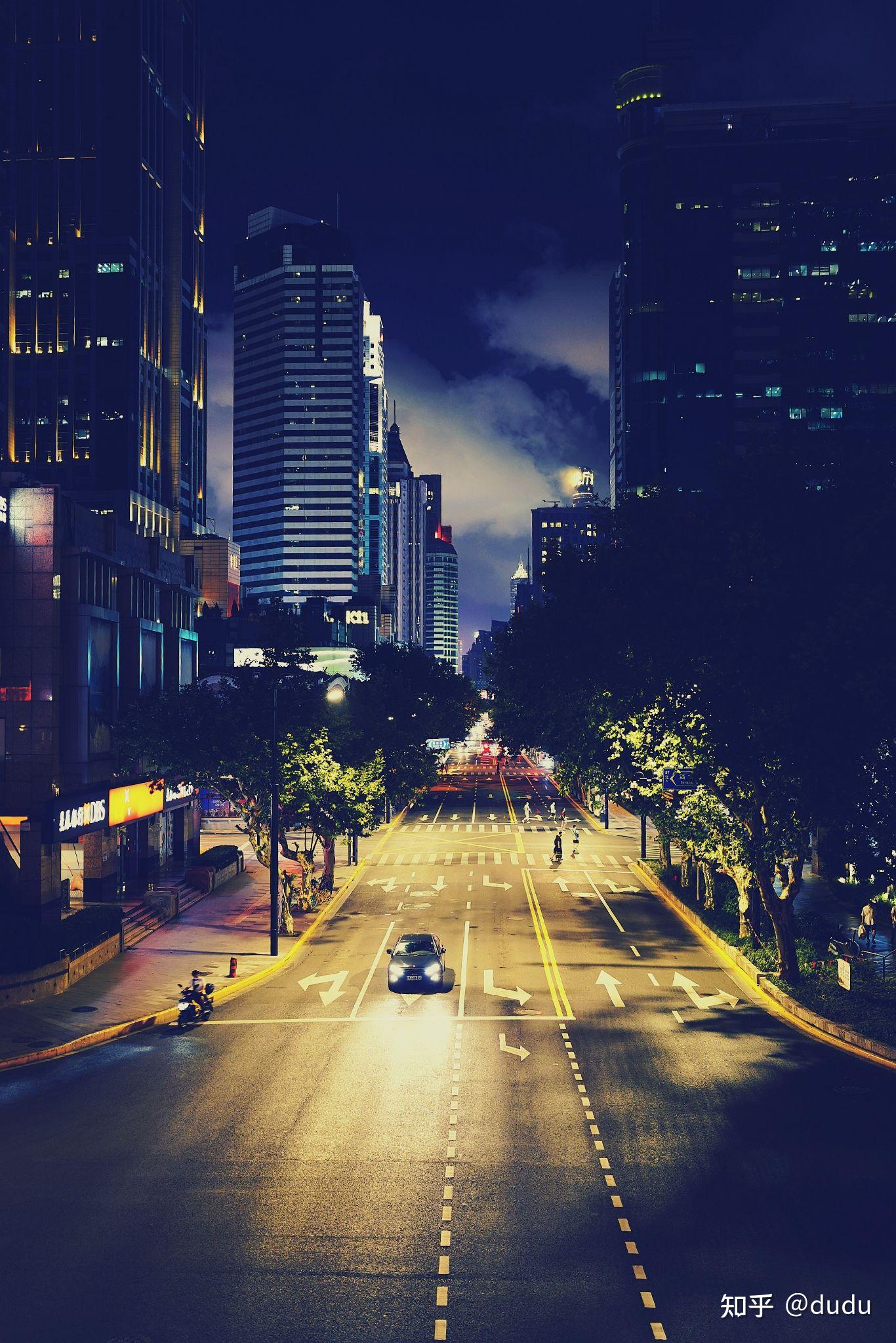 想整个24 105g，手上的索尼24gm和135gm留哪个？ - 知乎