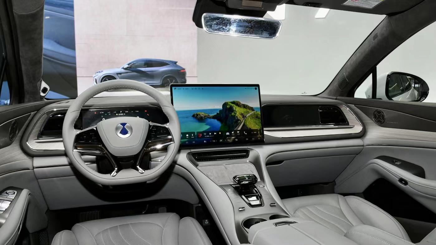 绕过高通8155，6nm芯片实现6屏联动，解析腾势N7座舱 - 知乎