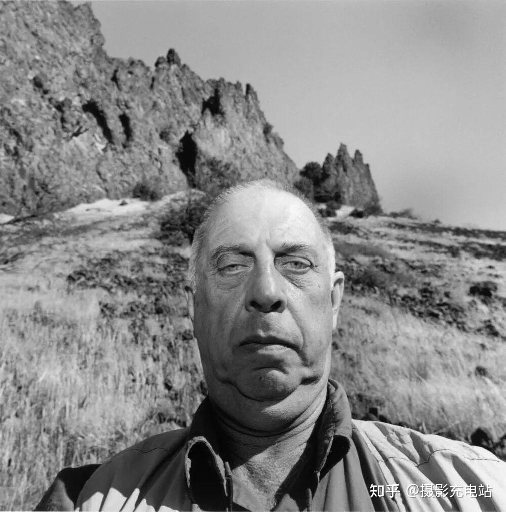 寻找快照美学的偶然时刻！李·弗里德兰德 Lee Friedlander！ - 知乎