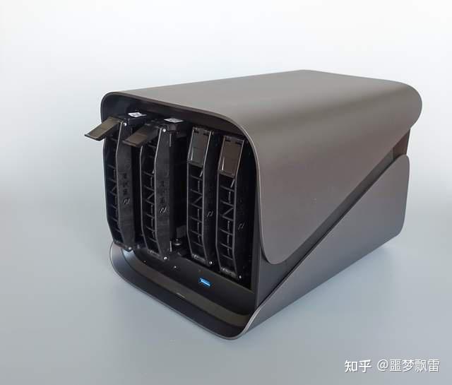 万字长文：传统NAS与轻NAS之争？入手极空间新Z4后，我的思考和体验报告 - 知乎