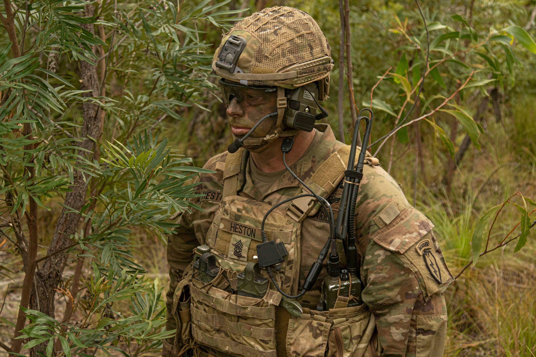 中美单兵装备哪家强？ - 知乎